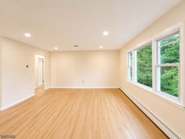 28 Carr St Unit 2, Pompton Lakes Boro, US, NJ