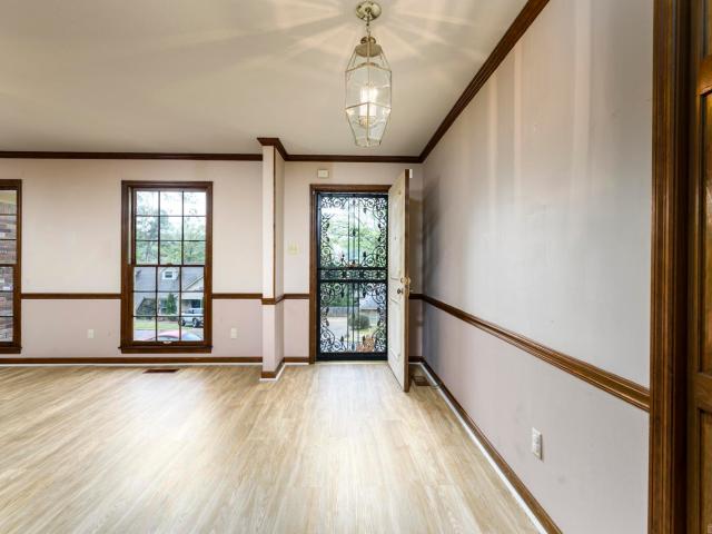 28 Cascades Dr