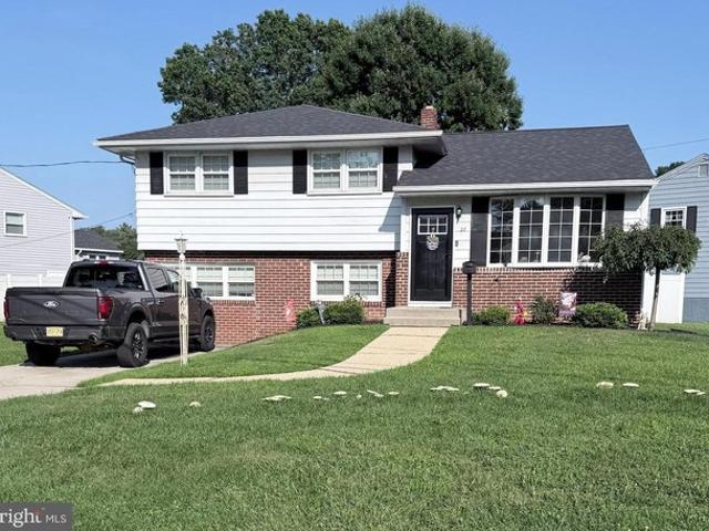 28 Cherry Ln, West Deptford, NJ 08096