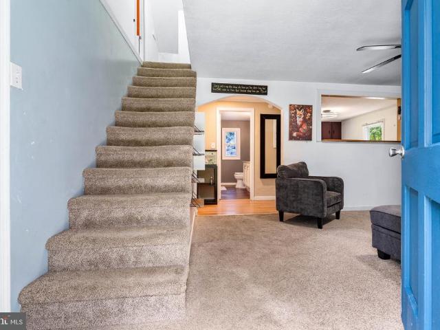 28 Chestnut Hill Lane
