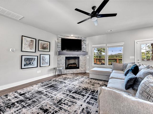 28 Copinsay Drive