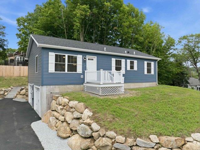 28 Cottage Pl, Ashland, NH 03217