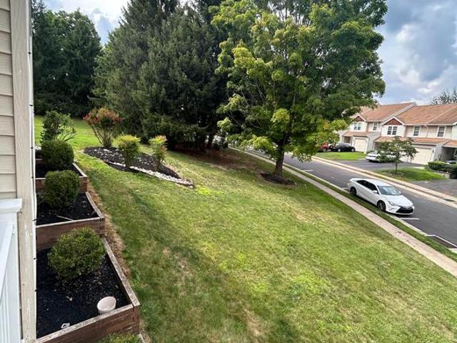 28 Cottonwood Dr