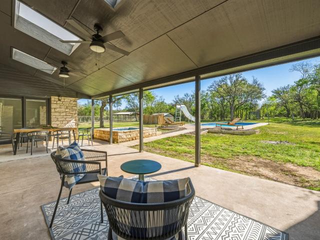 28 Country Oaks Dr, Buda, TX 78610 | MLS #8813