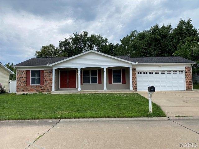 28 Countrywood Dr, Saint Peters, MO 63376
