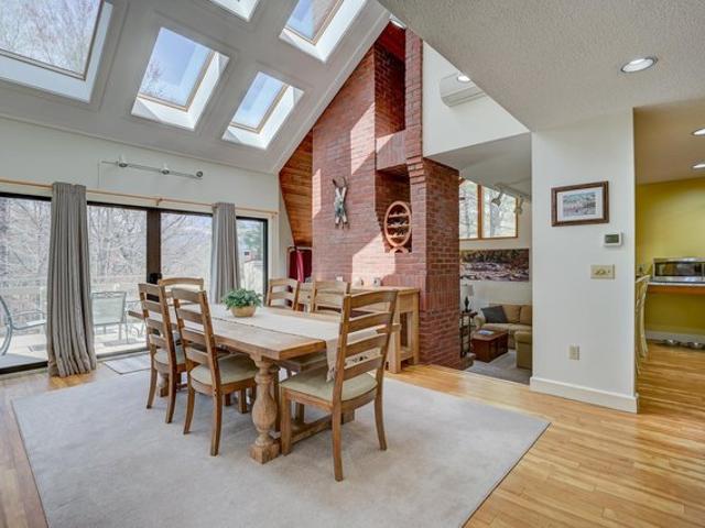 28 Cranmore Woods Ln Unit 8, Conway, NH 03860