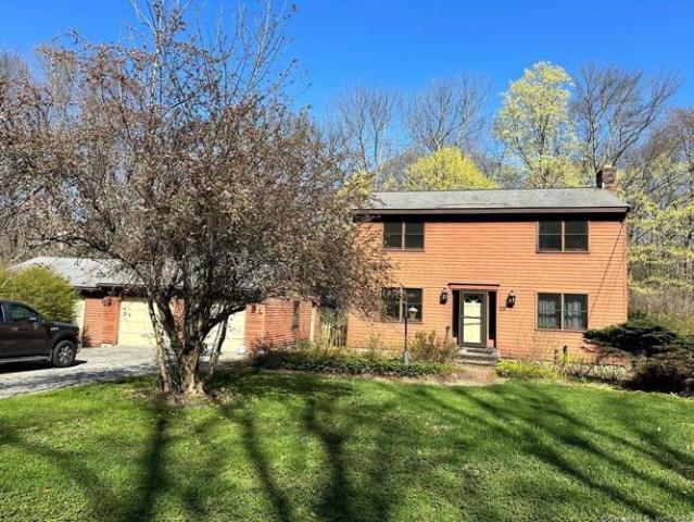 28 Daleville Rd, Mansfield, CT 06268