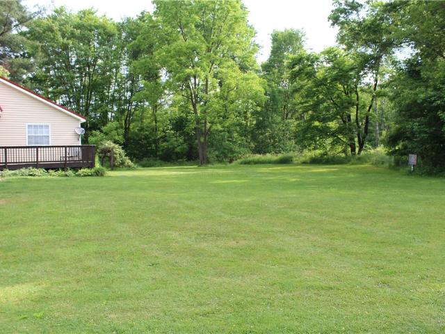 28 Deniker Ln