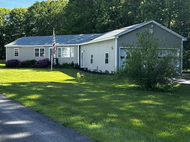 28 Denise Ave, Oakland, ME 04963