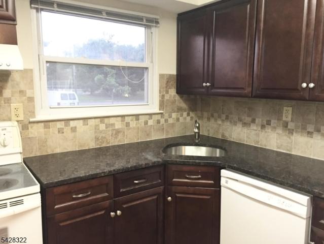 28 Deanna Dr # 49