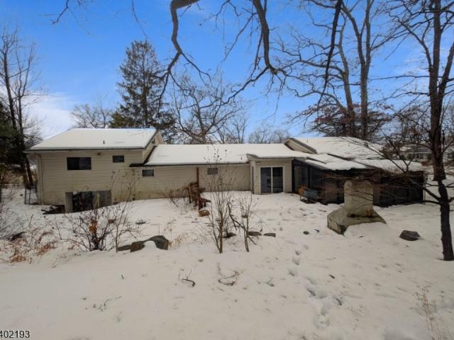 28 Deer Trail Lake Rd