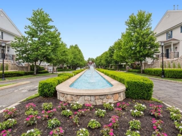 28 Devonshire Dr