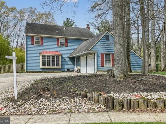 28 Doncaster Ct, Cherry Hill, NJ 08003