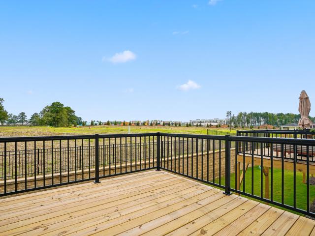 28 E Tiger Lily Trail