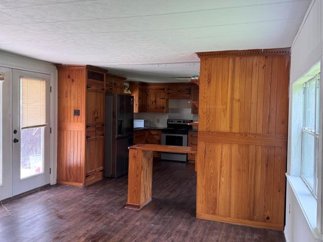 28 E Whippoorwill Lane