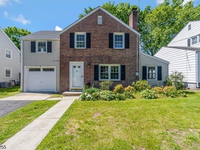 28 E Young St, Somerville, NJ 08876