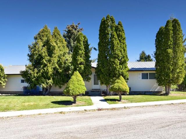 28 E 3rd St N, Downey, ID 83234