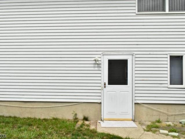 28 Elmhurst St # 1