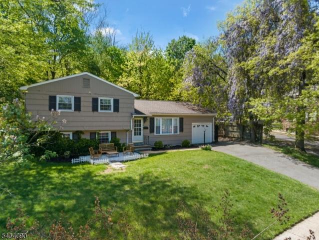 28 Ethan Dr