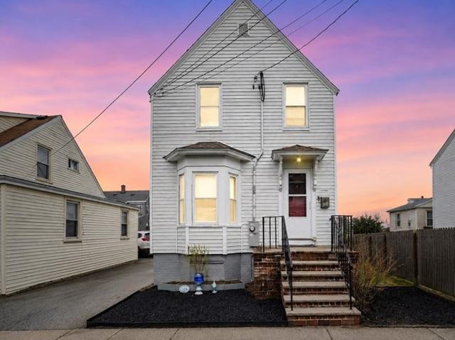 28 Everett St Unit 1, Woburn, MA 01801