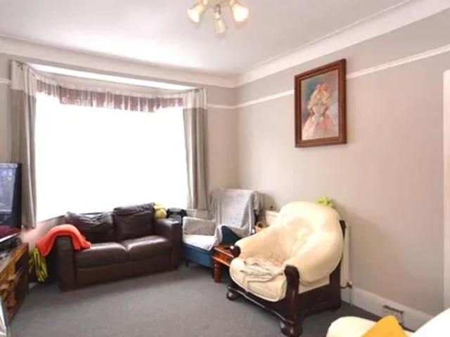28 Farmilo Road, London, E17 8JL, United Kingdom | 4 bed townhouse for rent #139071053 | Rentberry