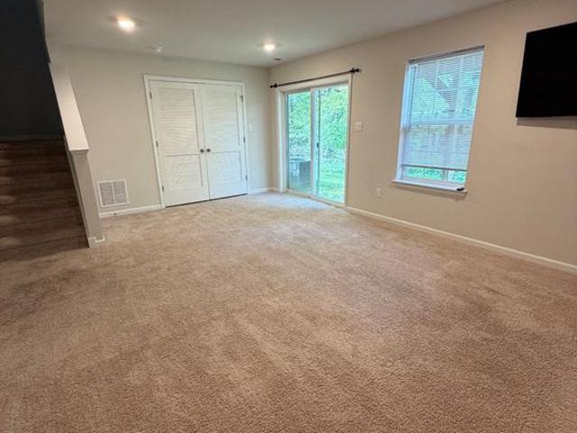 28 Foundry Boulevard