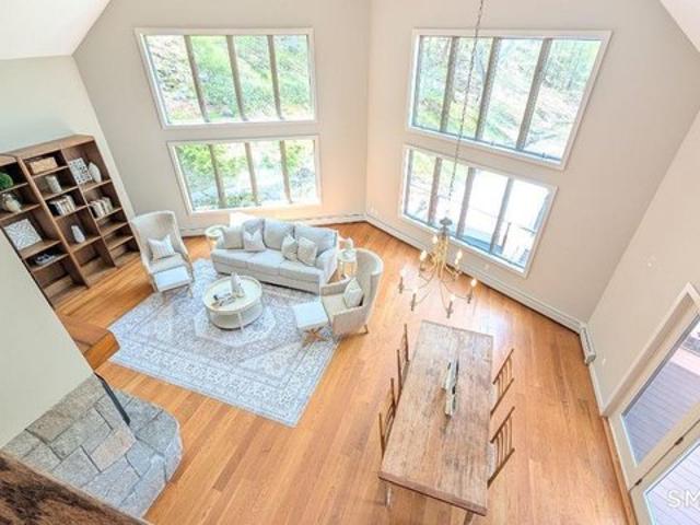 28 Garnet Rd, Roxbury, CT 06783