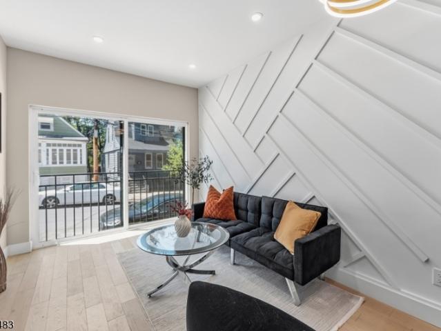 28 Grove Ter