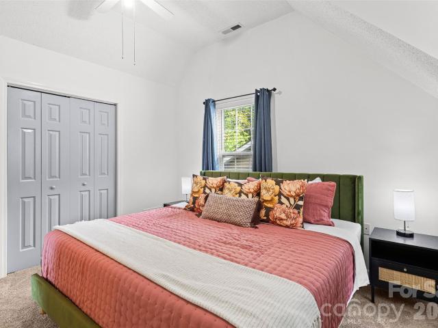 28 Grove Garden Ave, Candler, NC 28715 | MLS #4324