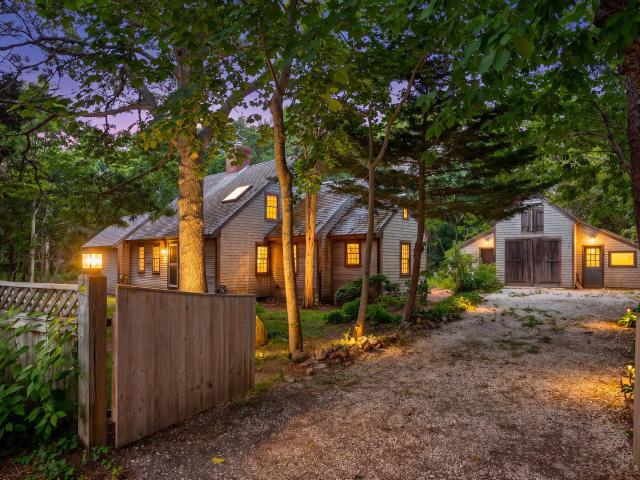 28 Greymoor Way