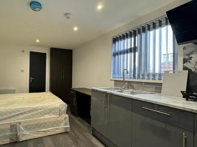 28 Great West Road, London, TW8 9PQ, United Kingdom | 1 bed apartment for rent #139264436 | Rentberry