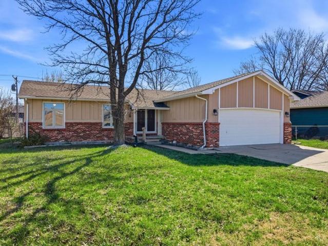 28 Harris Dr, Rose Hill, KS 67133