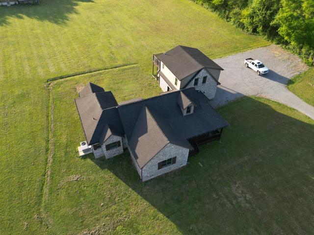 28 Henderson Rd