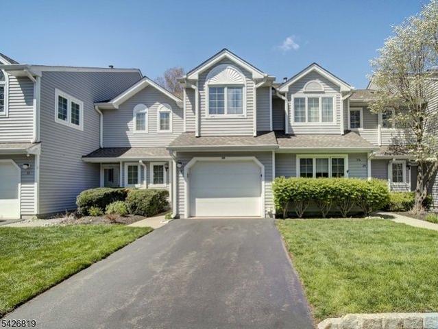 28 Helton Ter, Montville Township, NJ 07045