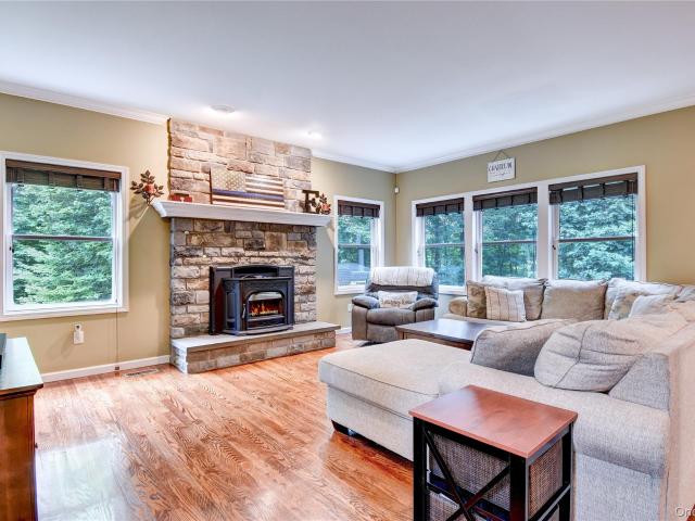 28 Hickory Lane
