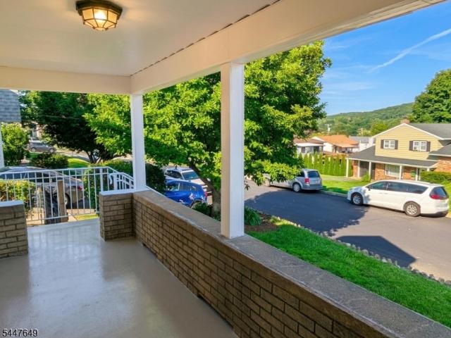28 Hillside Ave # 1