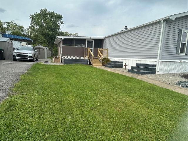 28 Hilltop Dr