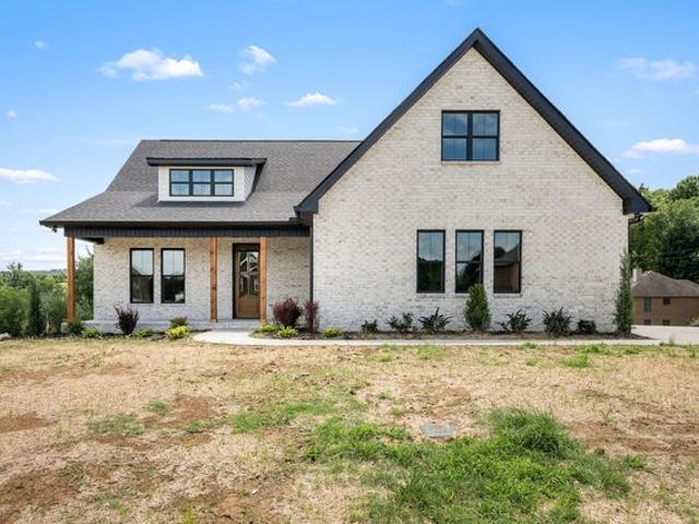 28 Houston Hills Dr, Woodbury, TN 37190