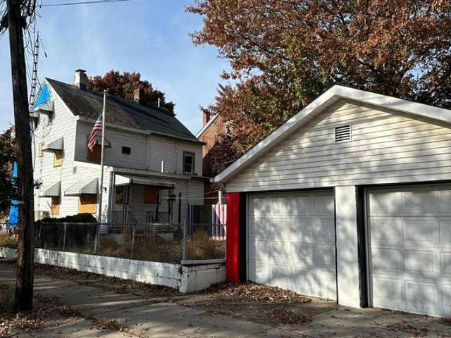 28 Howell Street