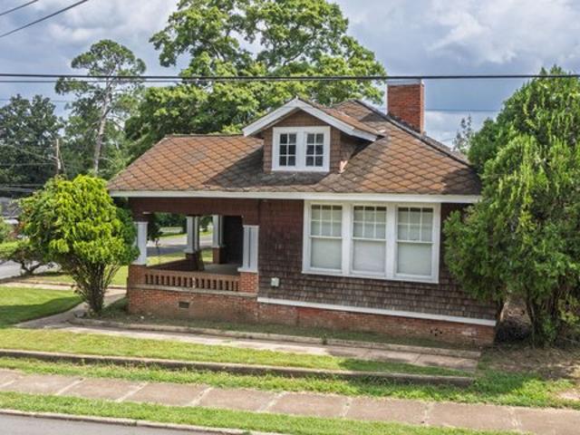 28 Johnson Ave, Manchester, GA 31816