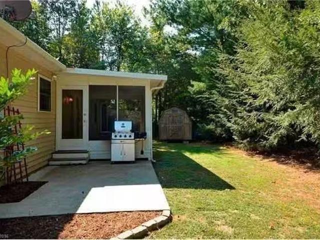 28 Justin Dr