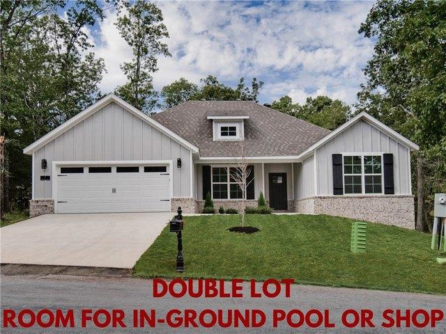 28 Kirkcolm Dr, Bella Vista, AR 72715