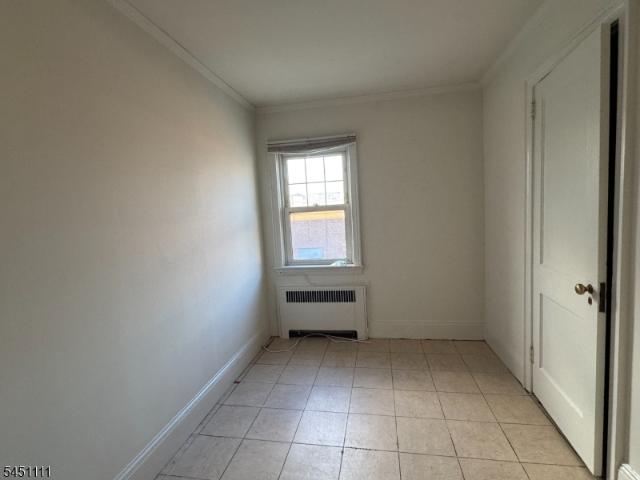 28 Knopf St # 2B