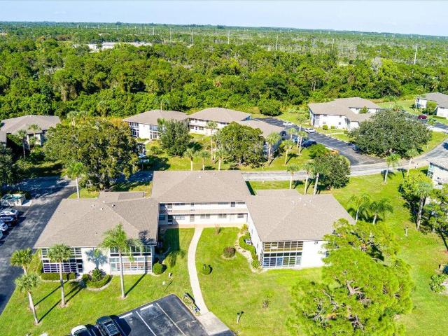 28 Lake Vista Trail, Unit 105, Port St. Lucie, FL 34952 | MLS #B26026