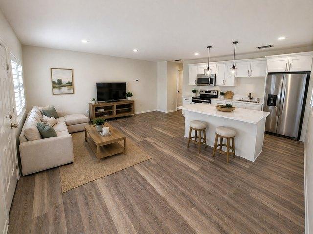 28 Lake Vista Trl Apt 205, Port Saint Lucie, FL 34952