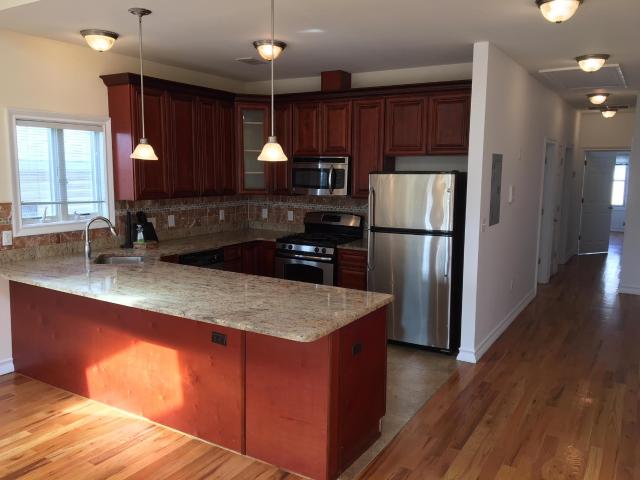 28 Leonard St # 2