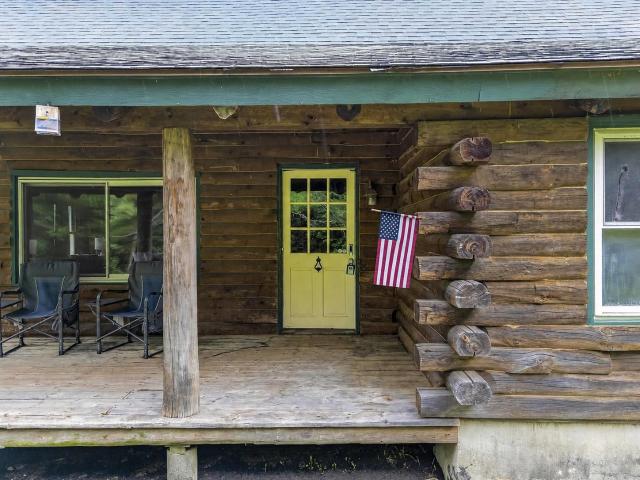 28 Leavitt Road