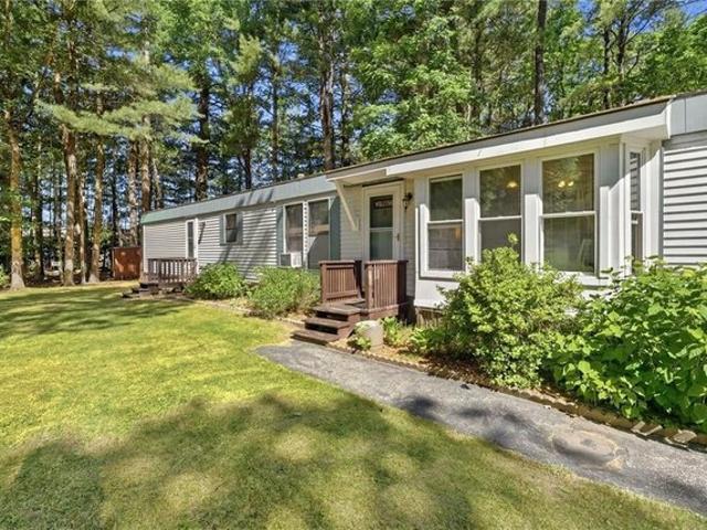 28 Leisure Way, Coventry, RI 02816