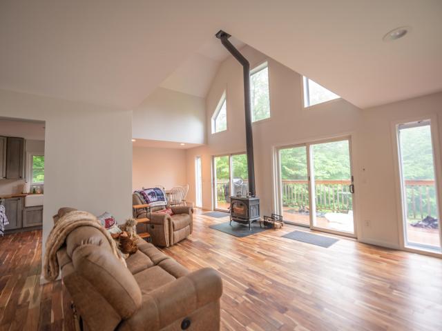 28 Lightning Ledge Way, Wilmington, VT 05363 | MLS #5073 | Compass