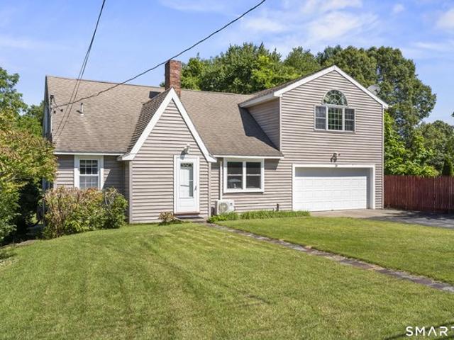 28 Lucas Park Rd, Norwich, CT 06360